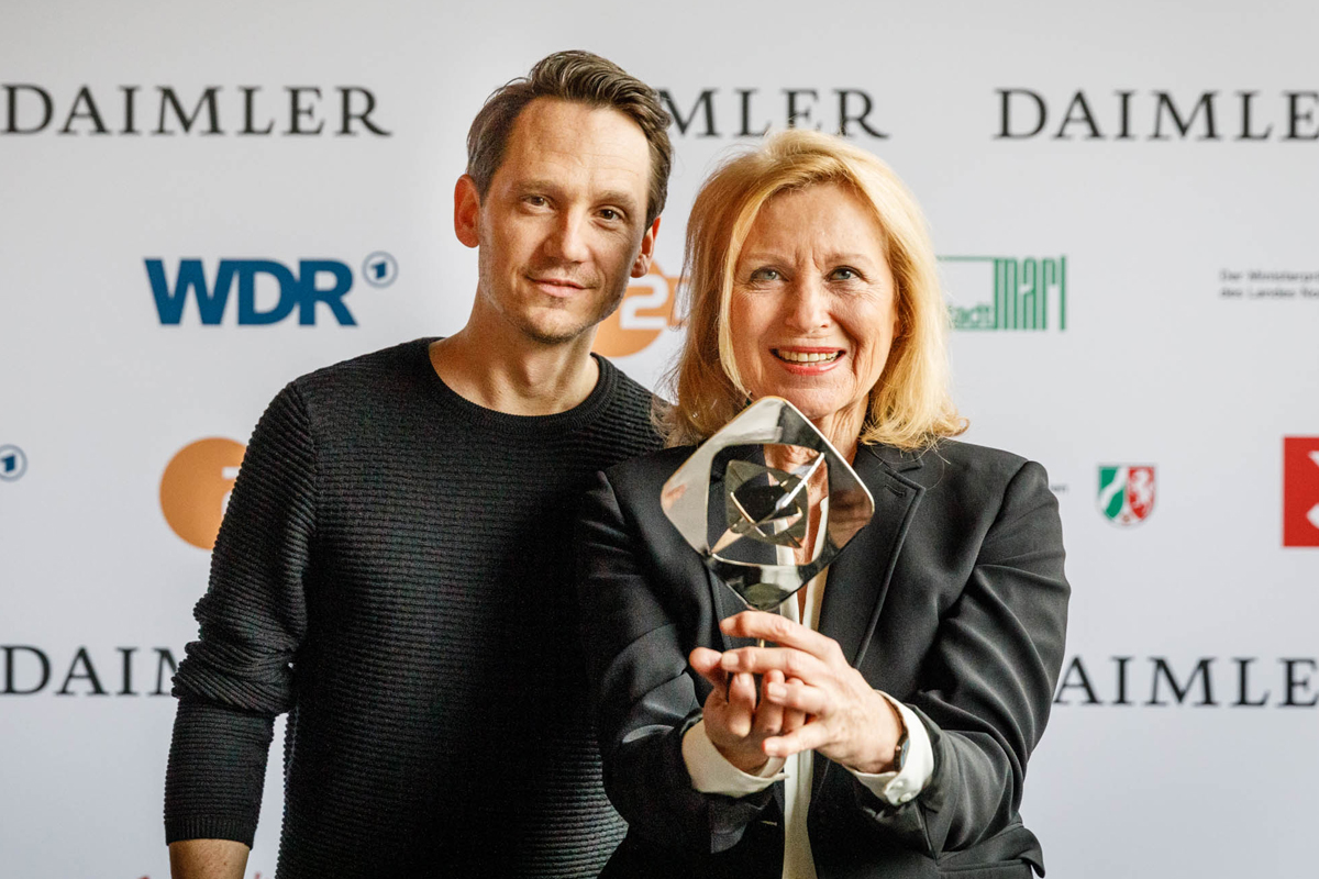 Autogramme und Trophäen beim Presseempfang - News - Grimme-Preis